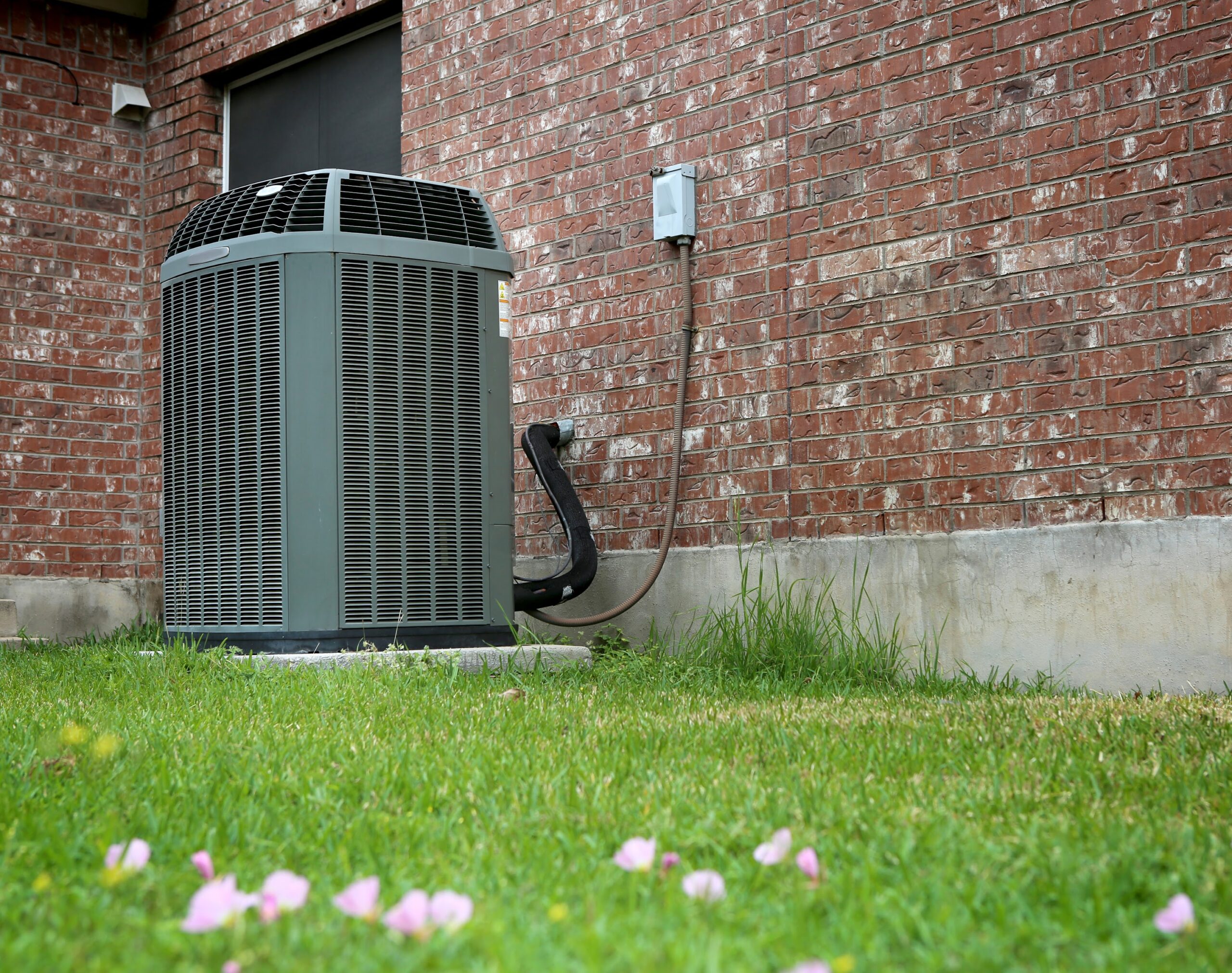 10 Reasons to Consider a New Heat Pump | Oak Island
